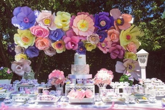 10 Gorgeous Paper Flower Backdrops | Catch My Party