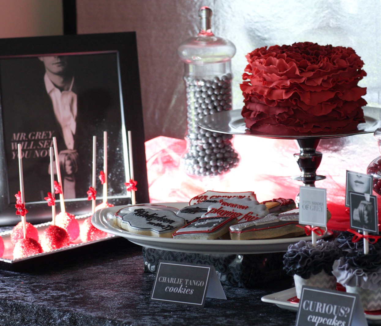 How To Host A Fifty Shades of Grey Ladies' Night Party + Free ...