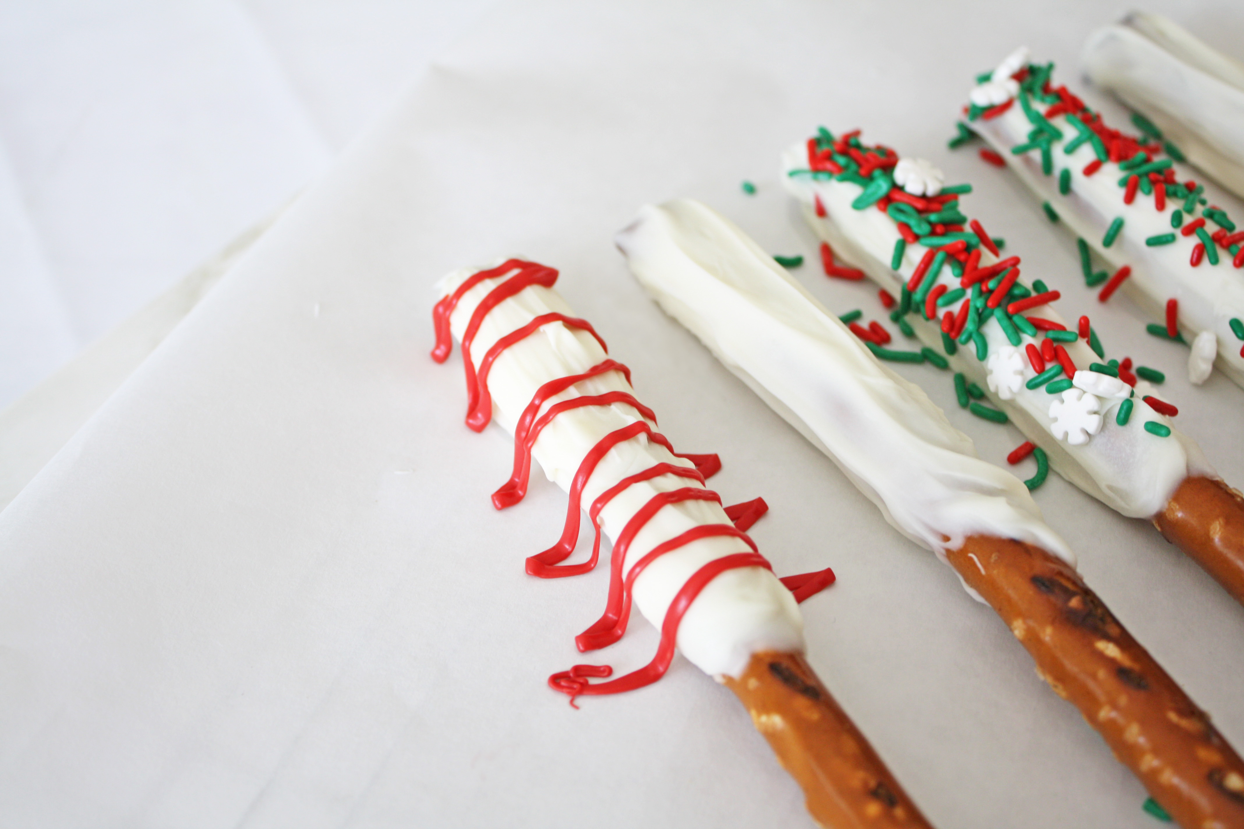 Christmas Pretzel Rods | Catch My Party