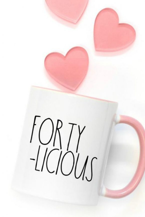 30 Amazing 40th Birthday Gifts for Women! | Catch My Party