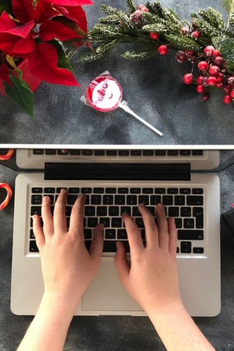 16 Fantastic Tips on How to Throw a Virtual Christmas! | Catch My Party