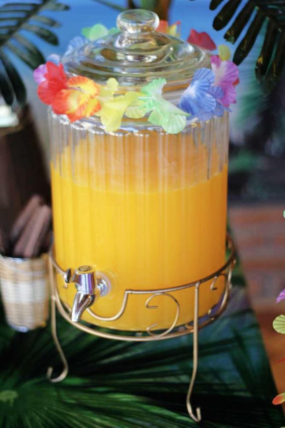 50 Amazing Luau Party Ideas for a Fun Summer Party! | Catch My Party