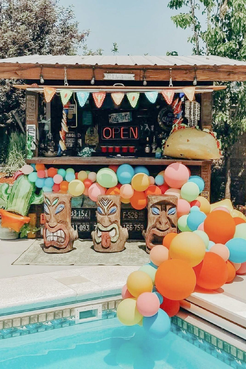 32 Awesome 40th Birthday Party Ideas for Men (2025) | Catch My Party