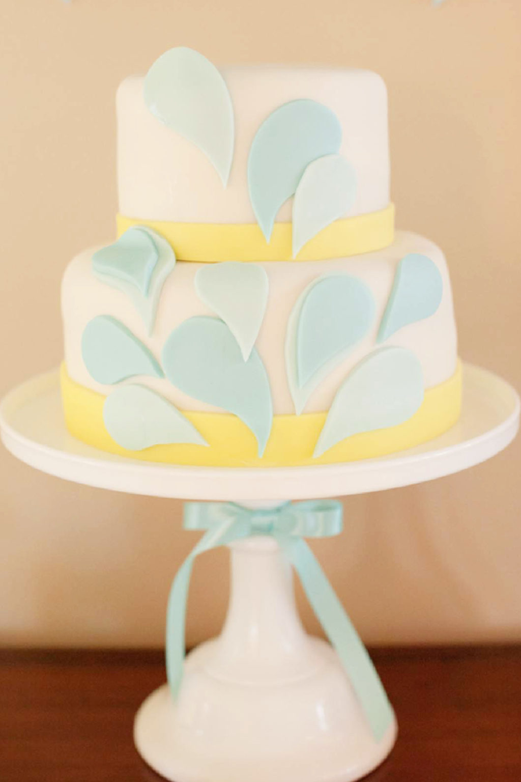 46 Fun and Colorful Pool Party Ideas! | Catch My Party