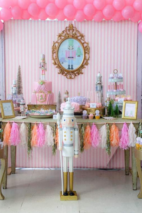 30 Elegant Christmas Party Themes & Ideas for a Stylish Holiday ...