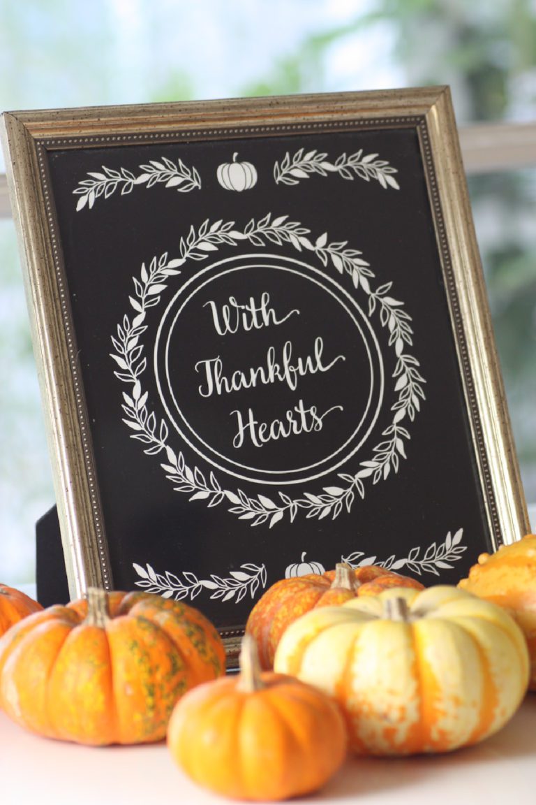 Free Printable "With Thankful Hearts" Thanksgiving Sign and Cards ...
