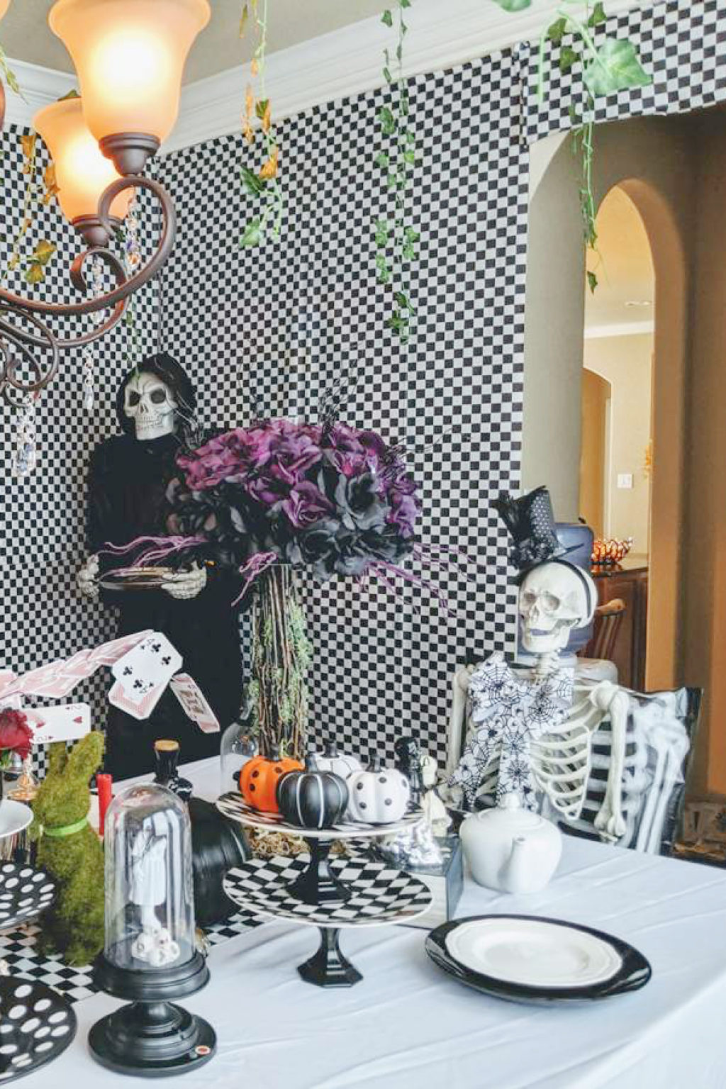 30 Scary Halloween Party Ideas That Will Haunt You! | Catch My Party