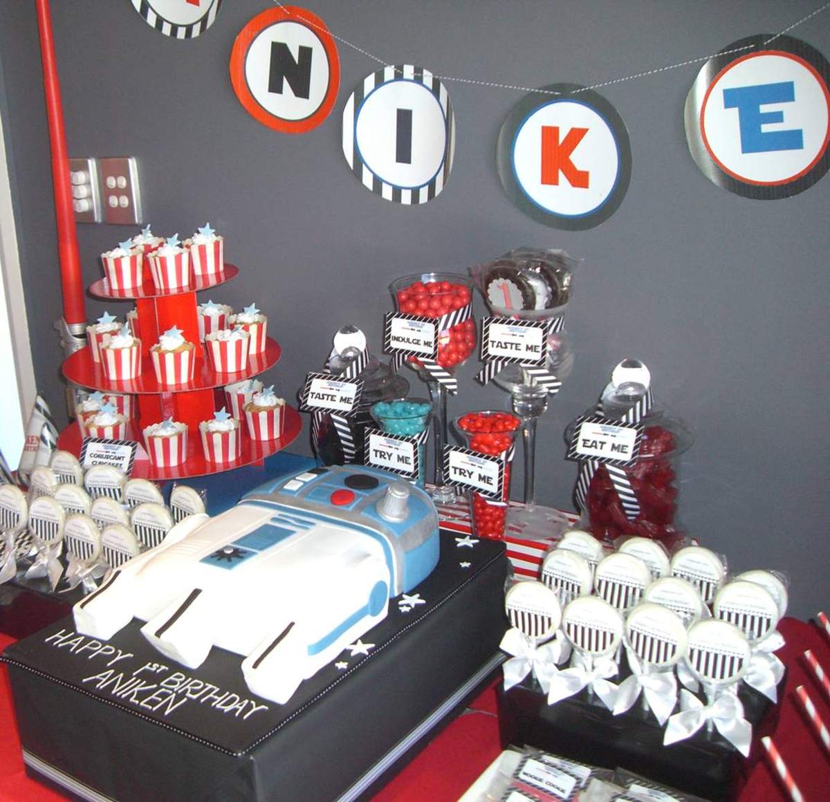 Star Wars / Birthday "Jedi Master Aniken 1st Birthday Party" | Catch My ...