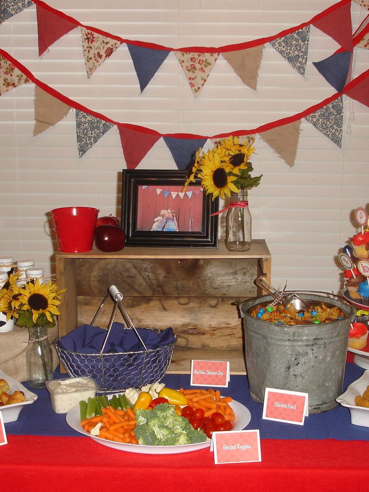 Barnyard Birthday Bash Birthday Party Ideas | Photo 12 of 26 | Catch My ...