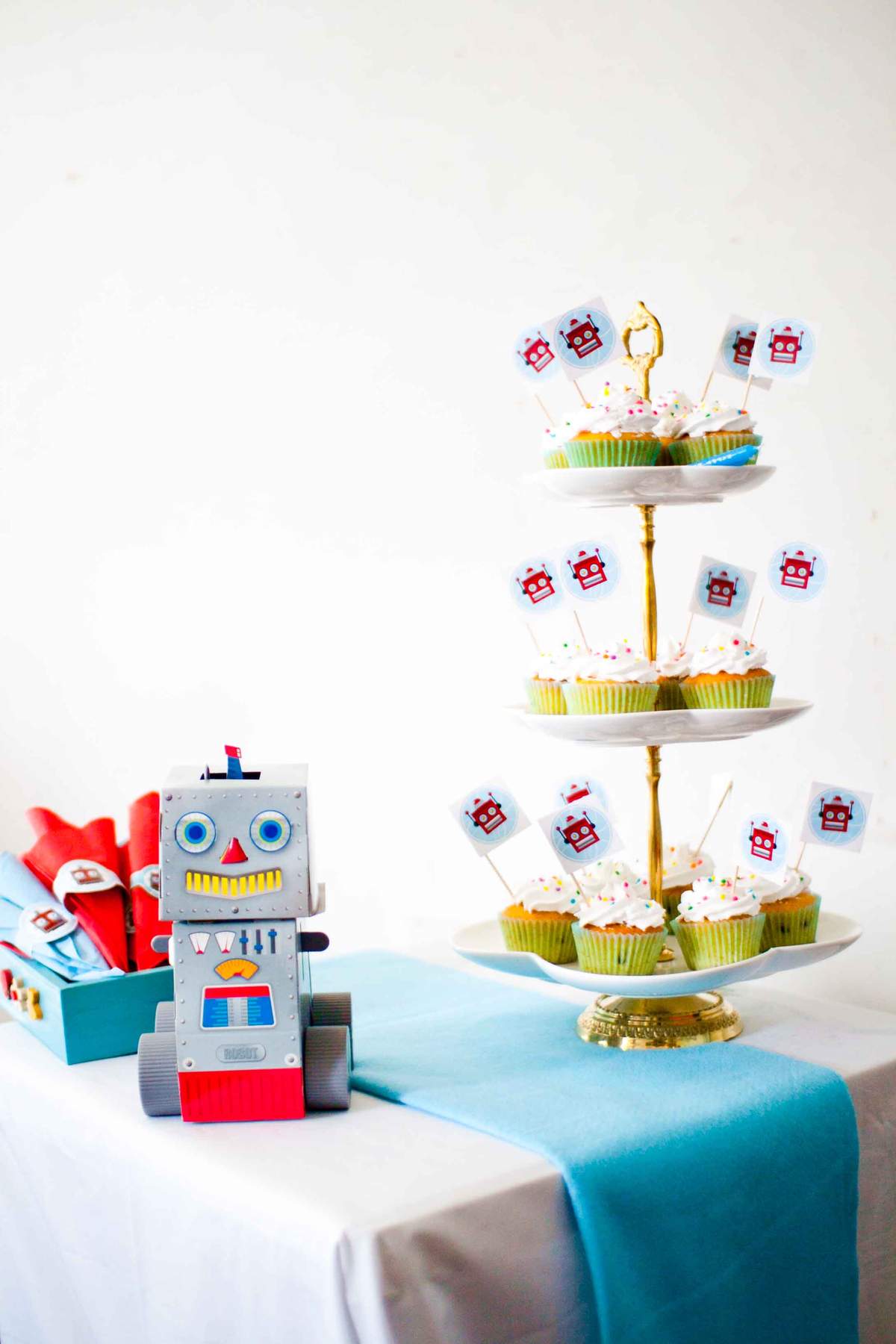 Robot party Birthday Party Ideas | Photo 7 of 15 | Catch My Party