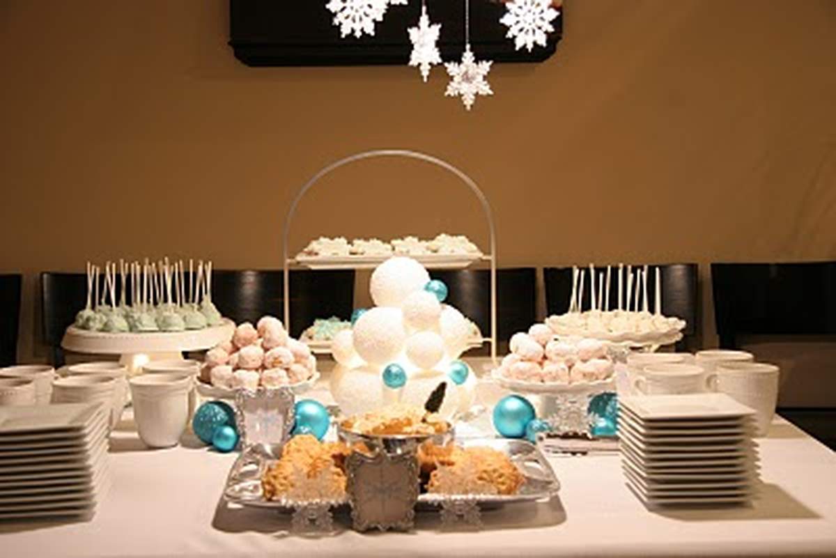 Girls Night Christmas/Holiday Party Ideas | Photo 1 of 15 | Catch My Party