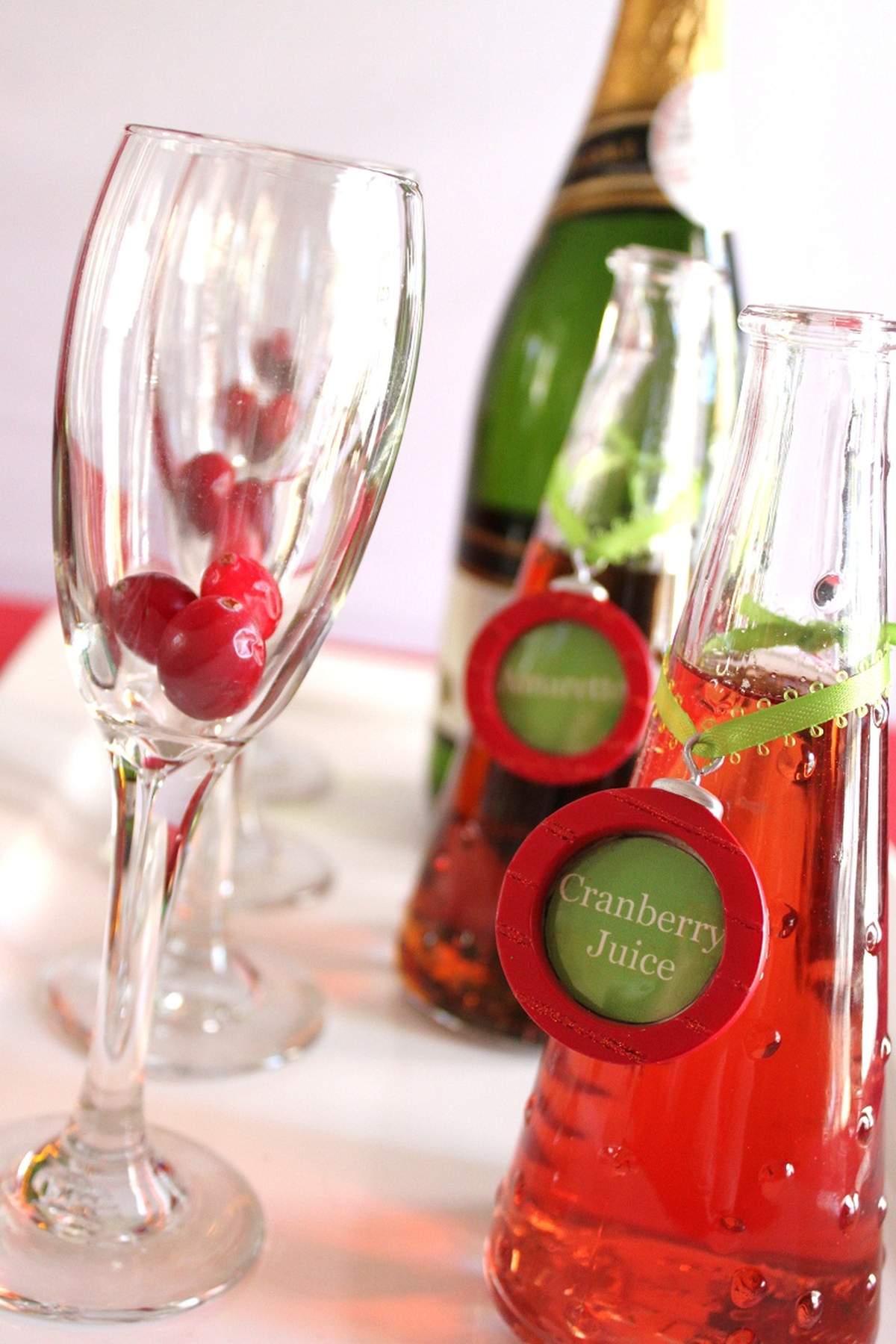 Cocktails and Cheers Christmas/Holiday Party Ideas | Photo 9 of 9 ...