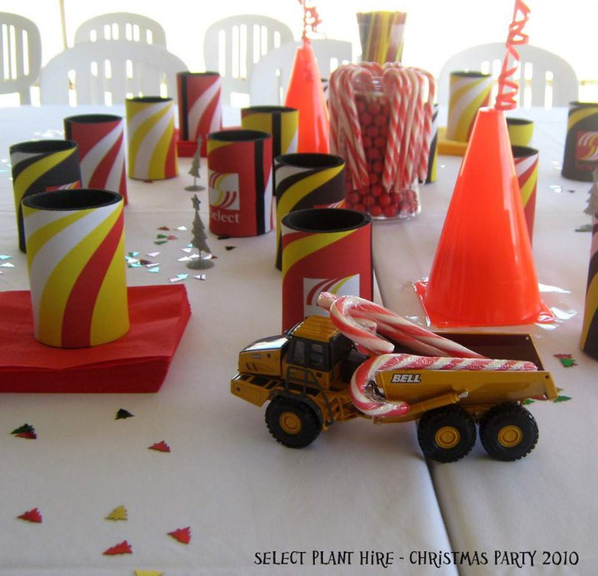 Construction with a hint of Christmas Christmas/Holiday Party Ideas ...