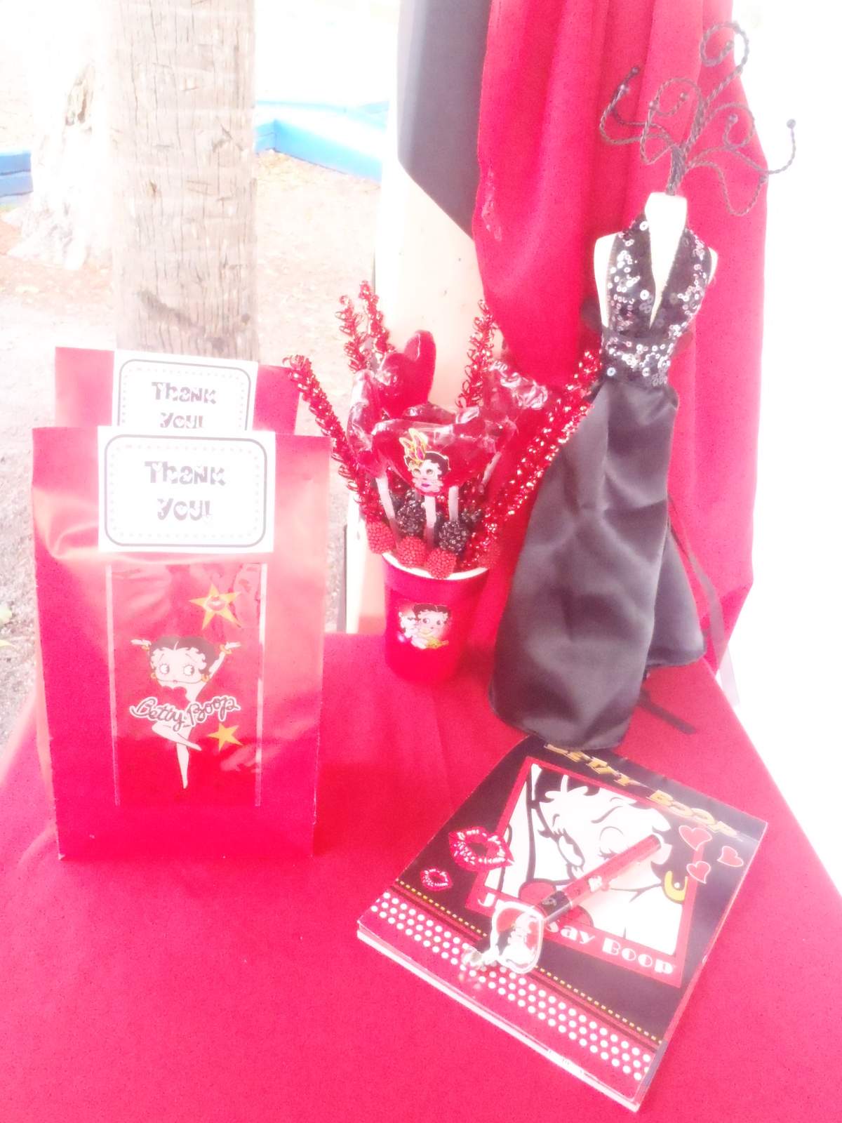 Betty Boop Birthday Party Ideas | Photo 2 of 15 | Catch My Party