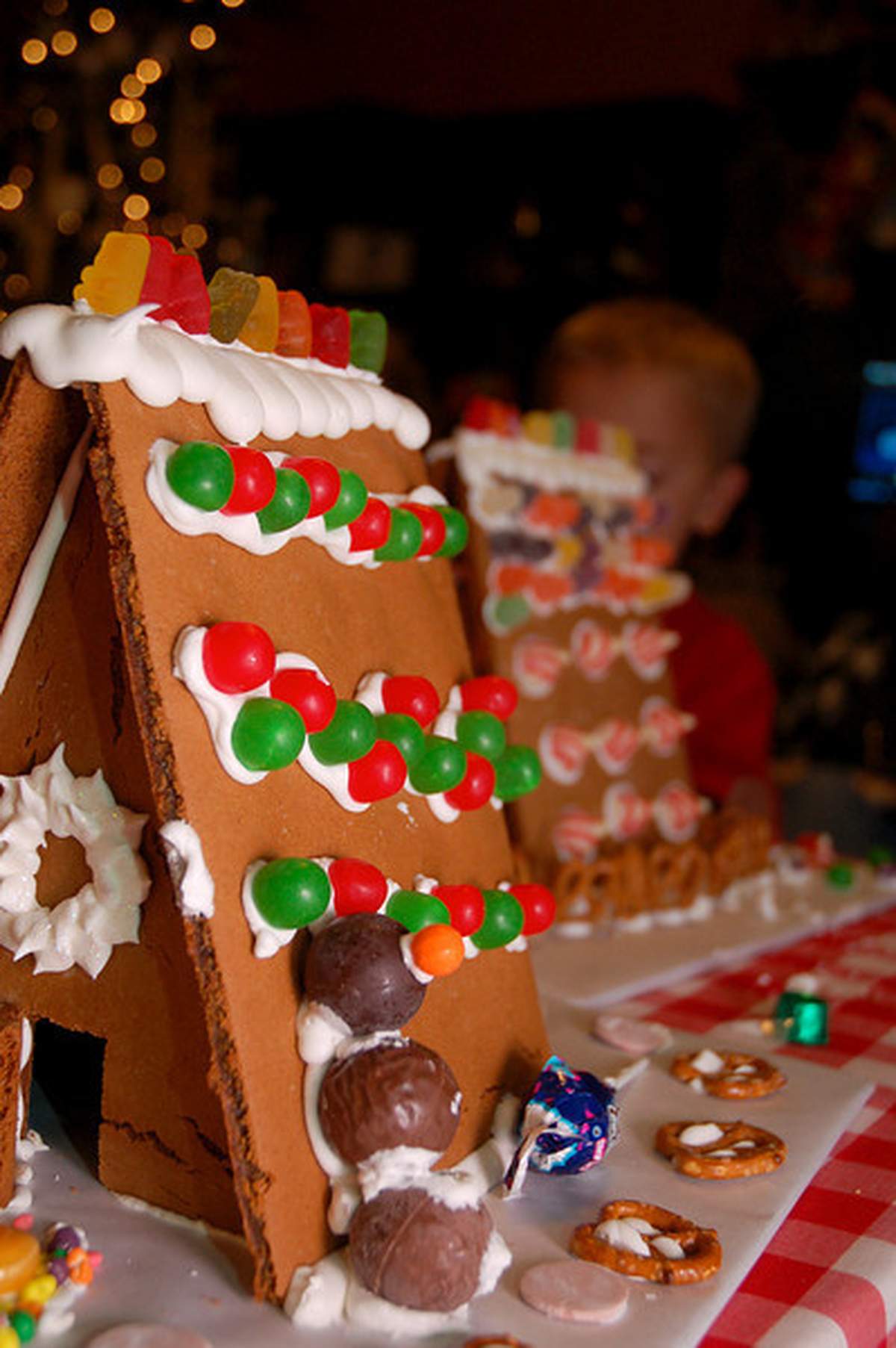 Gingerbread Decorating Fun! Christmas/Holiday Party Ideas | Photo 1 of ...