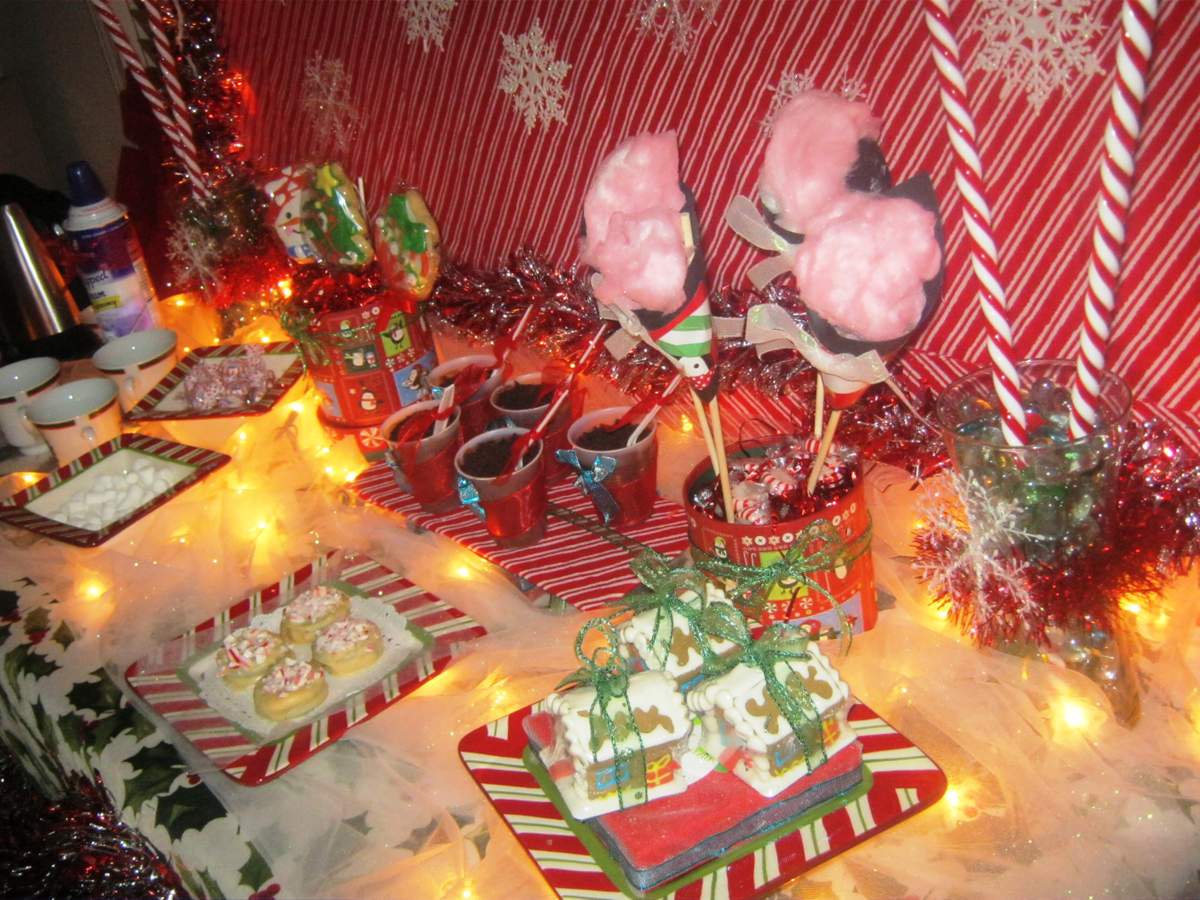 Christmas Eve / Christmas/Holiday "Christmas Eve at Home " | Catch My Party