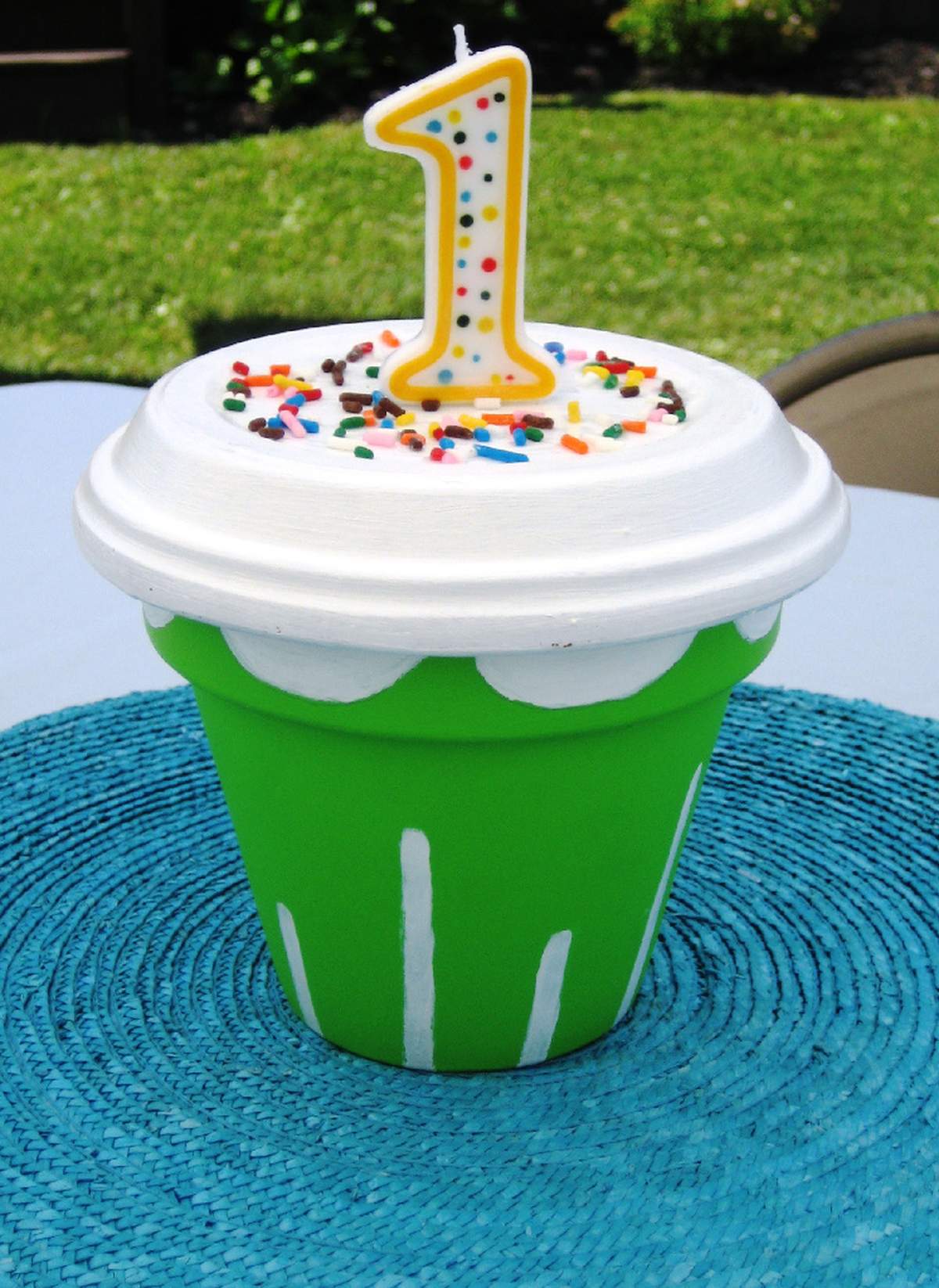 Our Little Cupcake Birthday Party Ideas | Photo 14 of 23 | Catch My Party