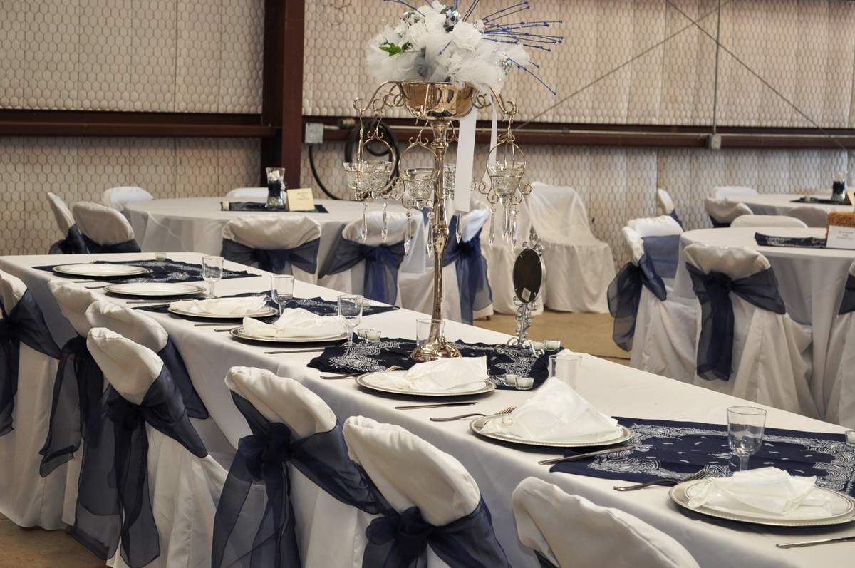 Western Ho-Down Wedding Party Ideas | Photo 20 of 32 | Catch My Party