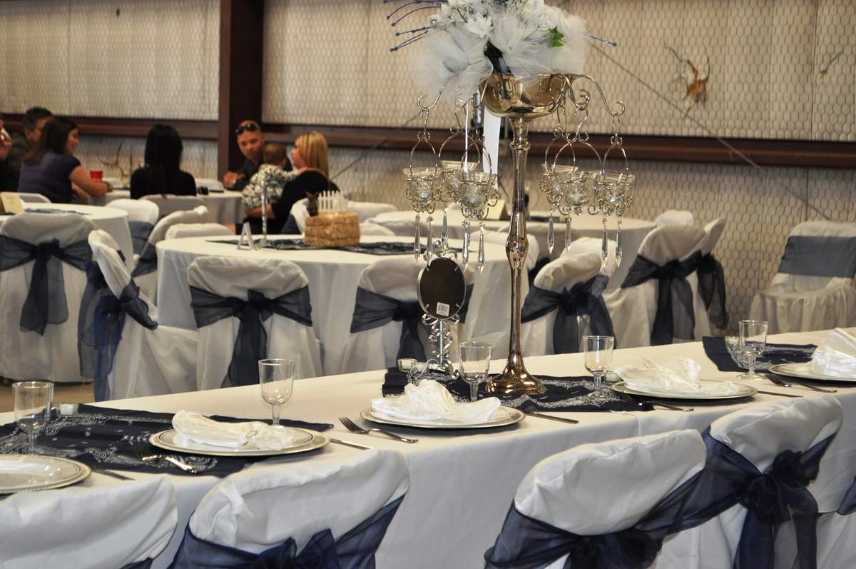 Western Ho-Down Wedding Party Ideas | Photo 1 of 32 | Catch My Party