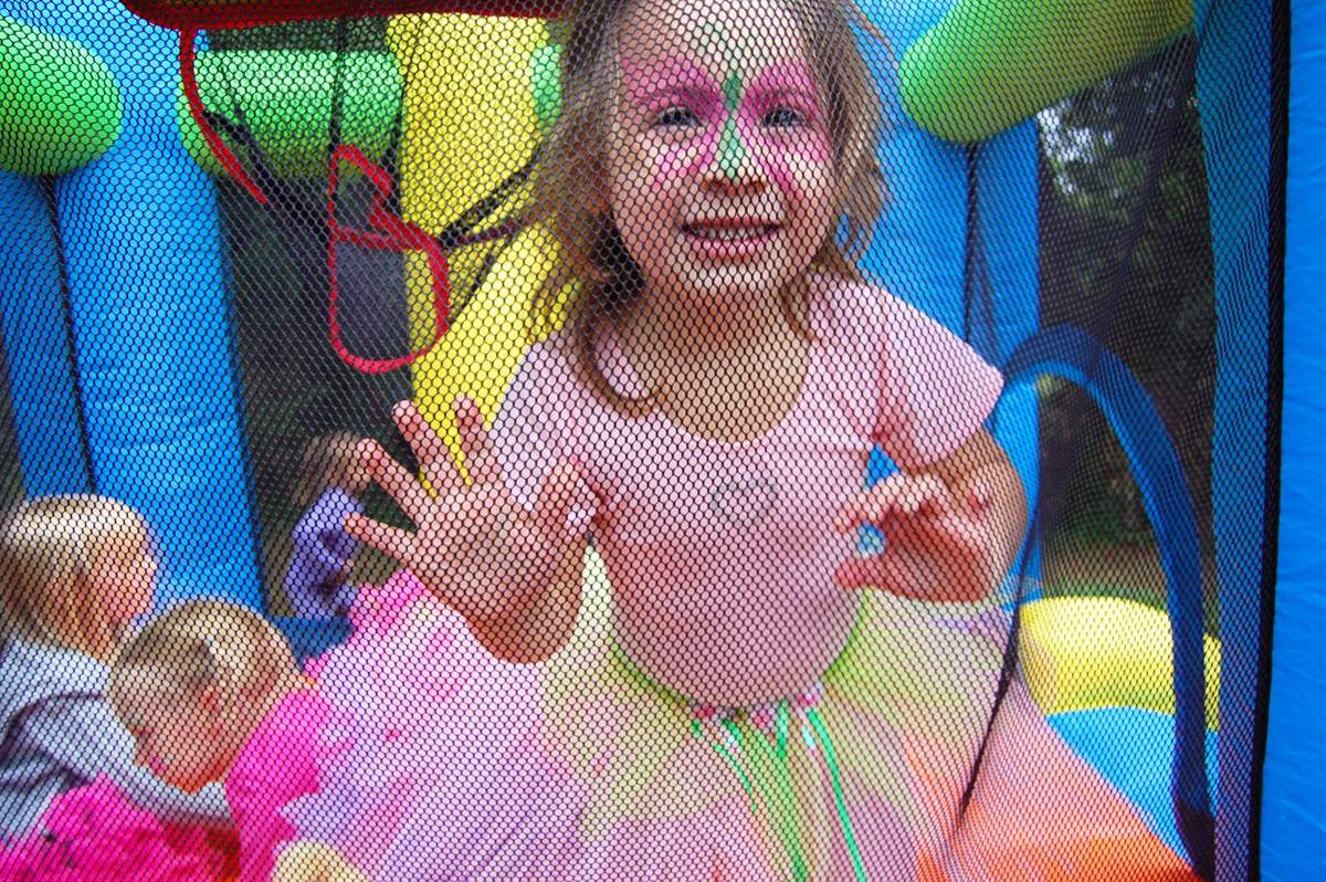 A Whimsical Alice in Wonderland Birthday Party Ideas | Photo 4 of 65 ...