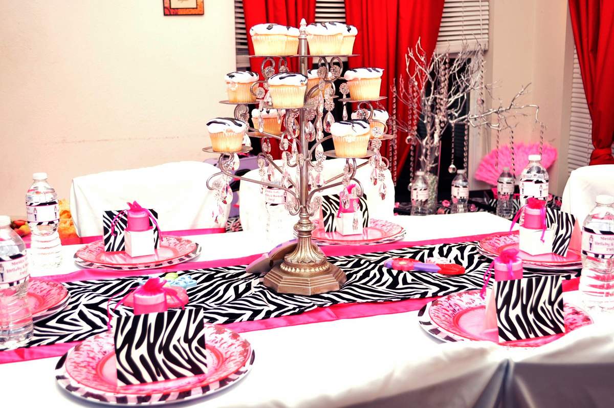Zebra & Hot Pink Birthday Party Ideas | Photo 14 of 23 | Catch My Party