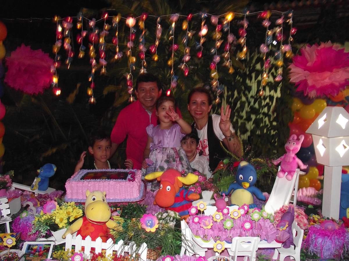 Backyardigans Birthday Party Ideas | Photo 2 of 15 | Catch My Party