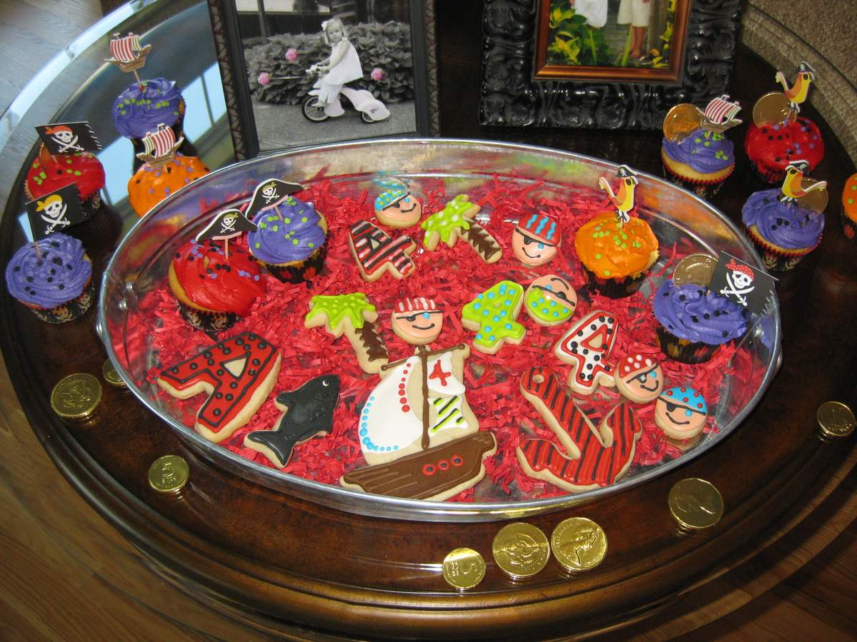 Polka dots and Pirates Birthday Party Ideas | Photo 4 of 20 | Catch My ...