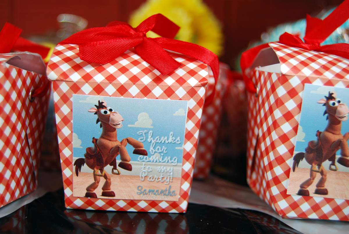 Jessie and Bullseye Party Birthday Party Ideas | Photo 3 of 67 | Catch ...