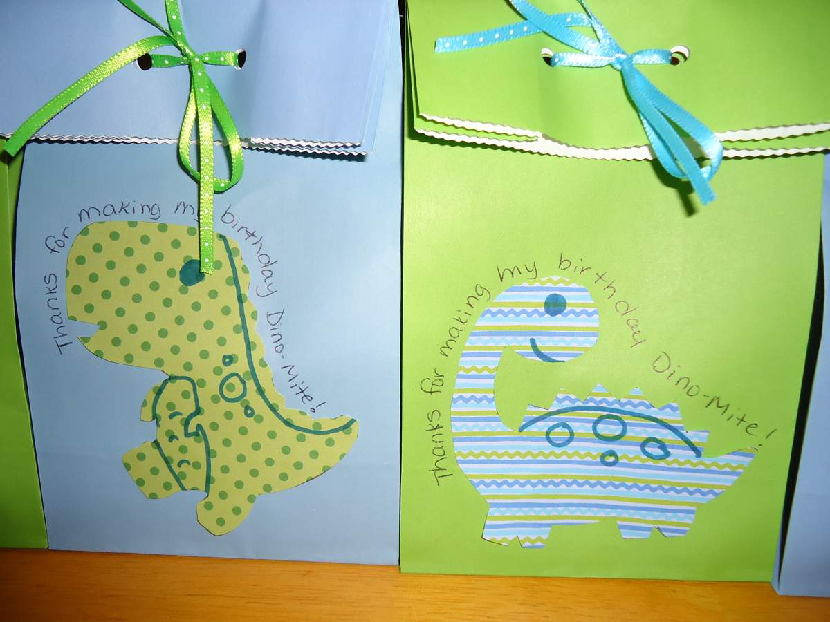 Dinosaurs, blue and green Birthday Party Ideas | Photo 19 of 21 | Catch ...