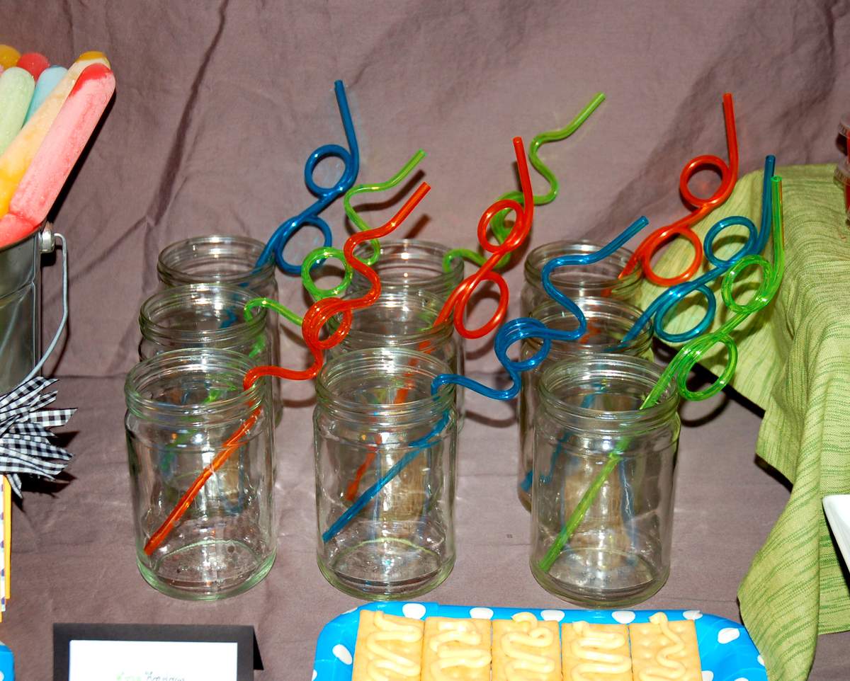 How To Eat Fried Worms Back to School Party Ideas | Photo 2 of 32 ...