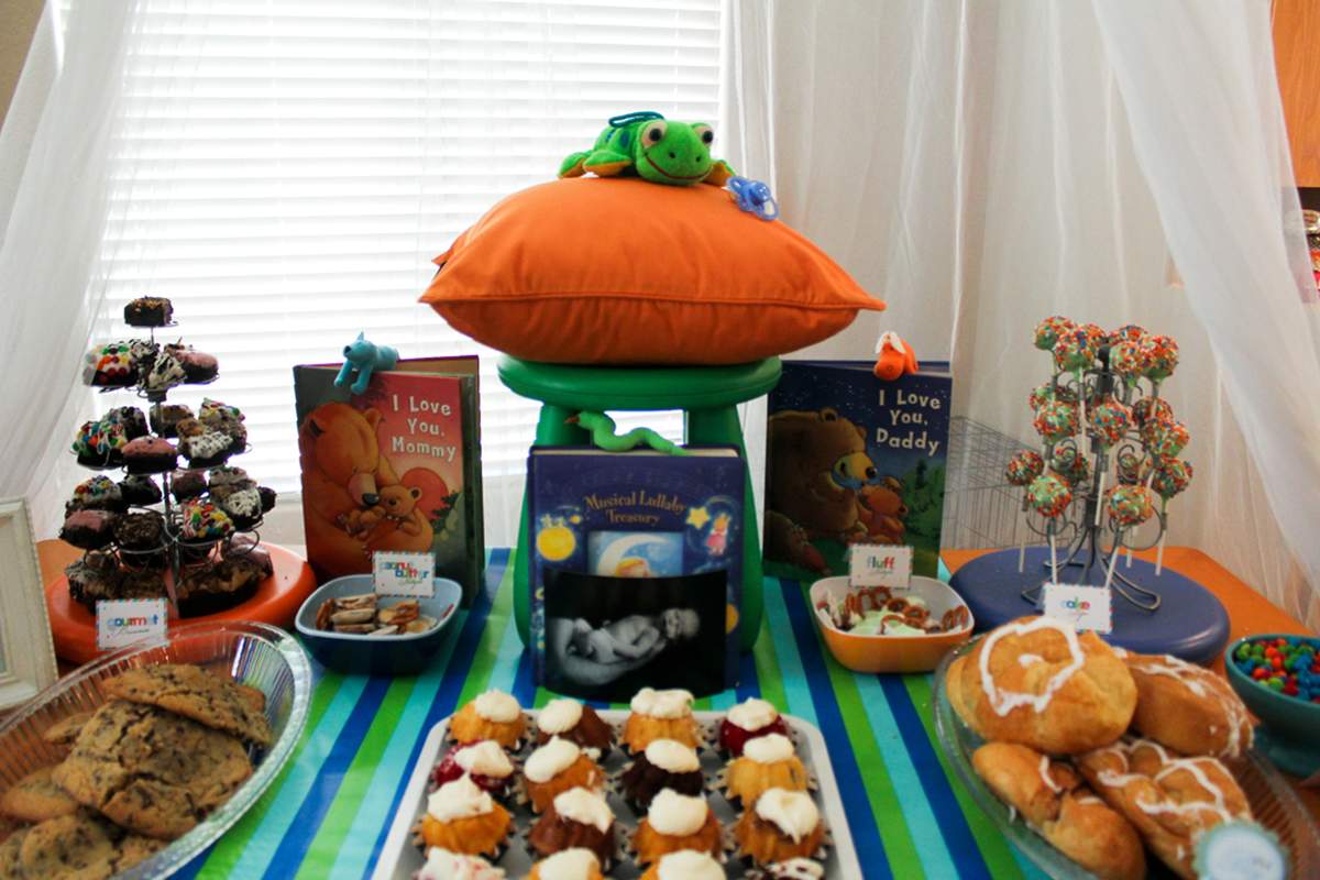 Baby's Bedtime Stories Baby Shower Party Ideas | Photo 5 of 21 | Catch ...