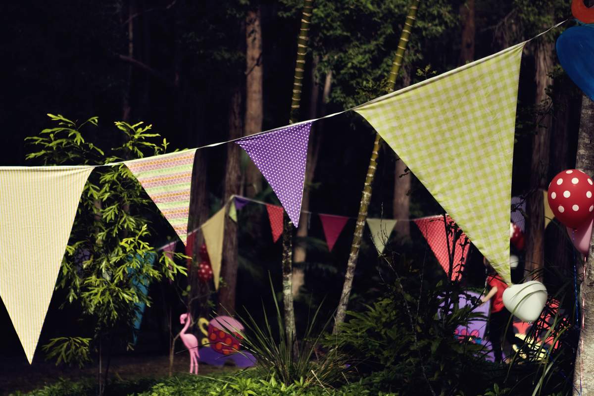 Alice in Wonderland-ish.. Birthday Party Ideas | Photo 61 of 61 | Catch ...