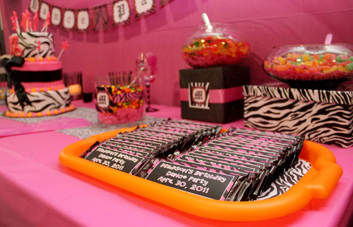 Hot Pink with Zebra Print Birthday Party Ideas | Photo 9 of 29 | Catch ...