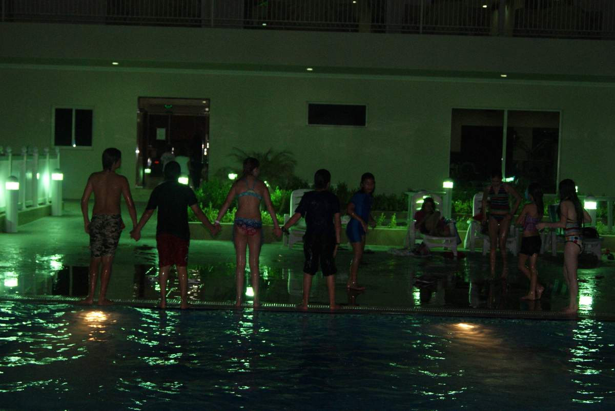 Aloha, Surf & Sand Birthday Party Ideas | Photo 3 of 23 | Catch My Party