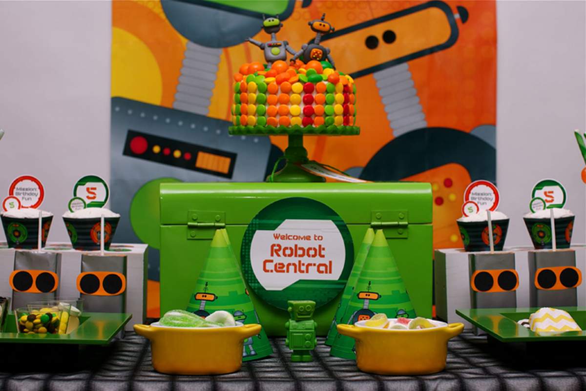 Robots Birthday Party Ideas | Photo 4 of 16 | Catch My Party