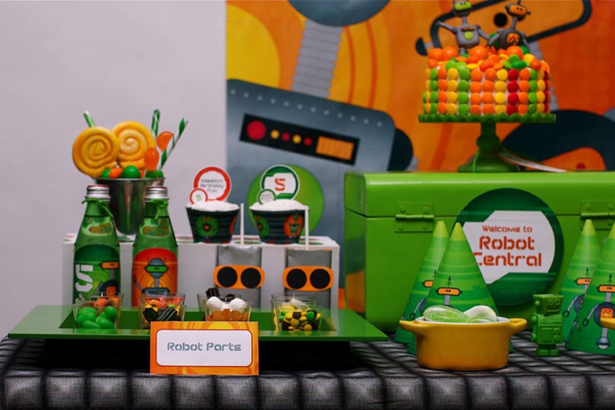 Robots Birthday Party Ideas | Photo 4 of 16 | Catch My Party