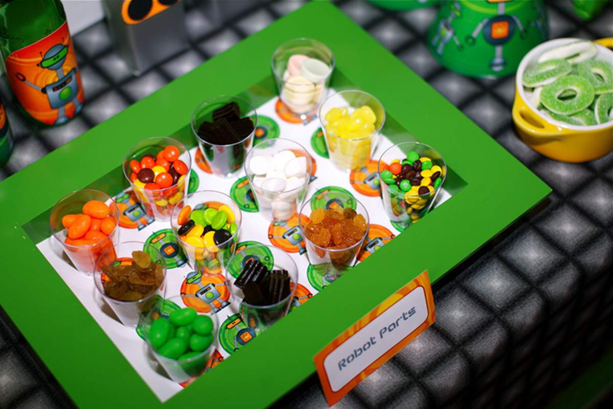 Robots Birthday Party Ideas | Photo 4 of 16 | Catch My Party