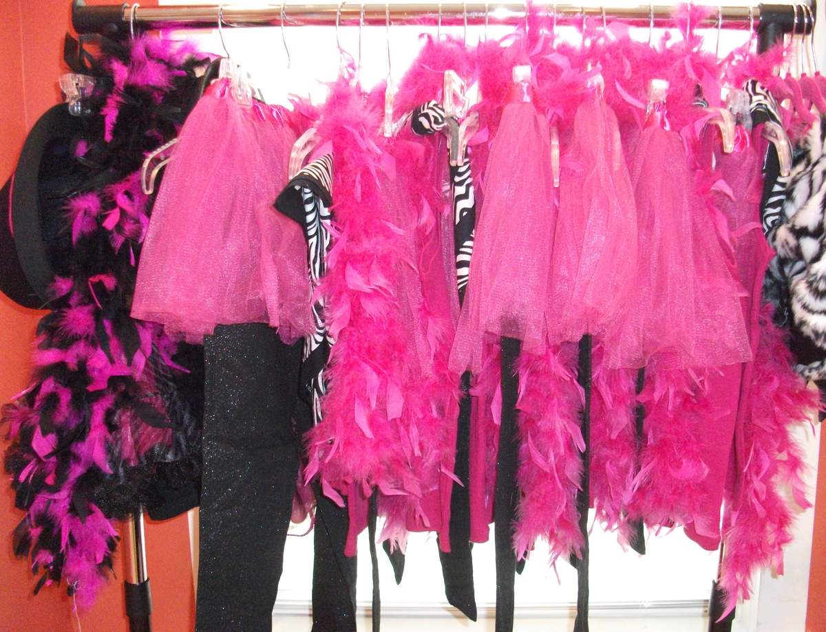 "I AM A DIVA" Birthday Party Ideas | Photo 8 of 12 | Catch My Party