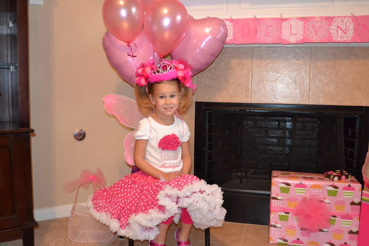 Pink/Pinkalicious Birthday Party Ideas | Photo 2 of 6 | Catch My Party
