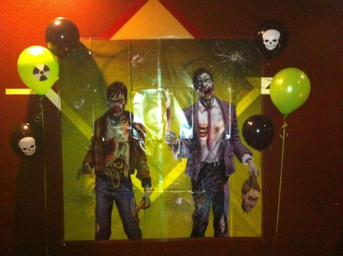 Zombie Halloween Birthday Halloween Party Ideas | Photo 1 of 19 | Catch ...
