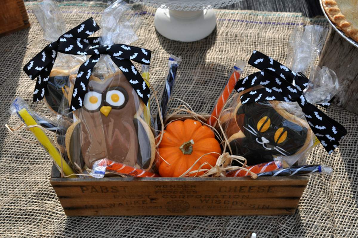 Fall/Thanksgiving Thanksgiving/Fall Party Ideas | Photo 1 of 18 | Catch ...