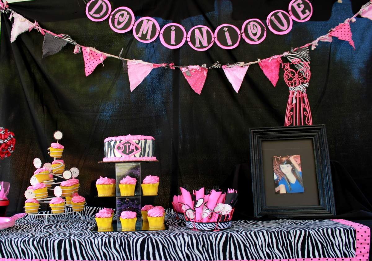 Initial Zebra Party! Birthday Party Ideas | Photo 3 of 8 | Catch My Party