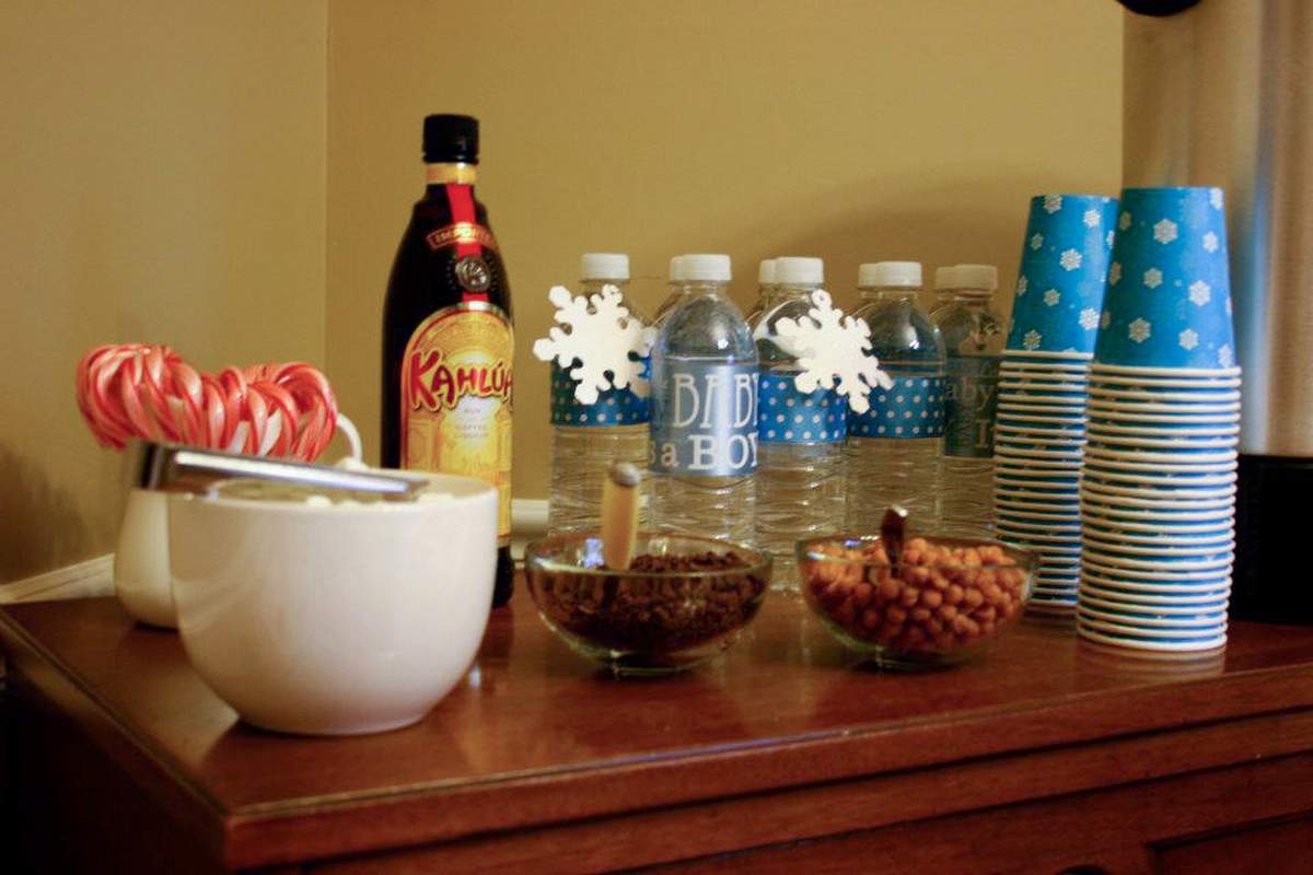 Winter Wonderland Snowflake Baby Shower Party Ideas | Photo 1 of 26 ...