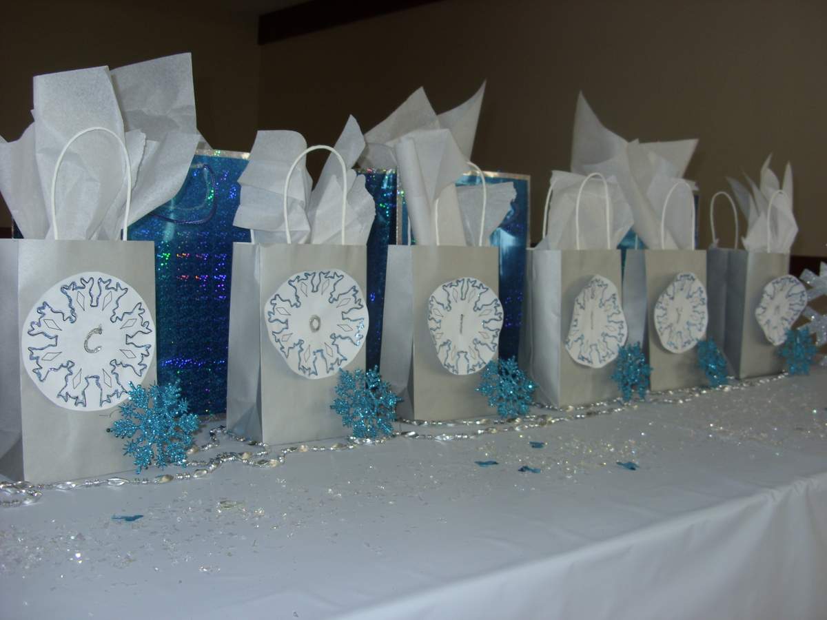 Winter/ Snow Baby Shower Party Ideas | Photo 8 of 12 | Catch My Party