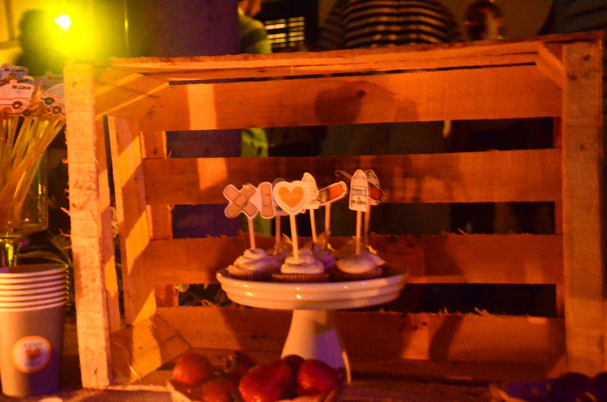 Graduation of medicine Surprise party for the "new doctor" Party Ideas ...