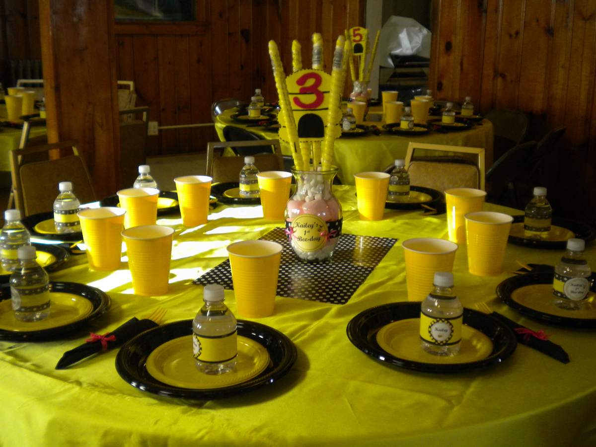 Bumble Bee with pink Birthday Party Ideas | Photo 5 of 25 | Catch My Party