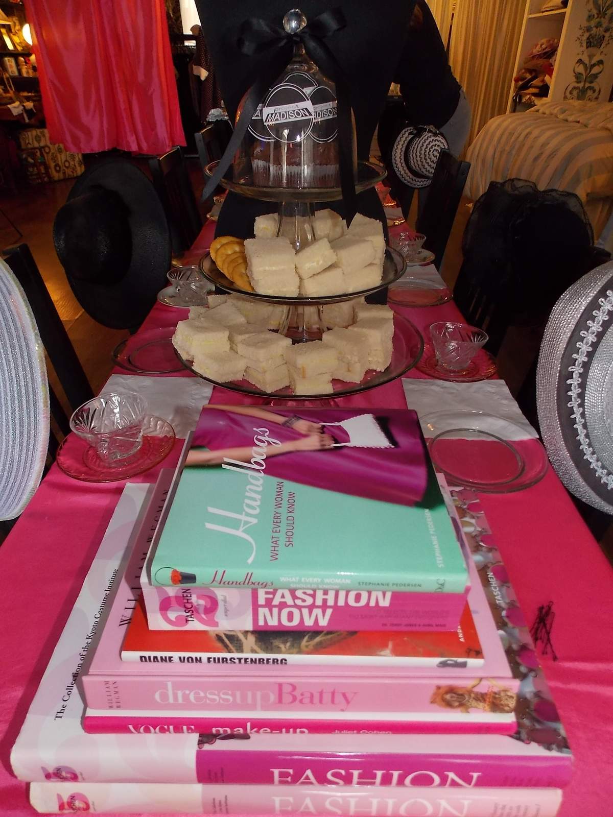 Runway Diva Party Birthday Party Ideas | Photo 4 of 23 | Catch My Party