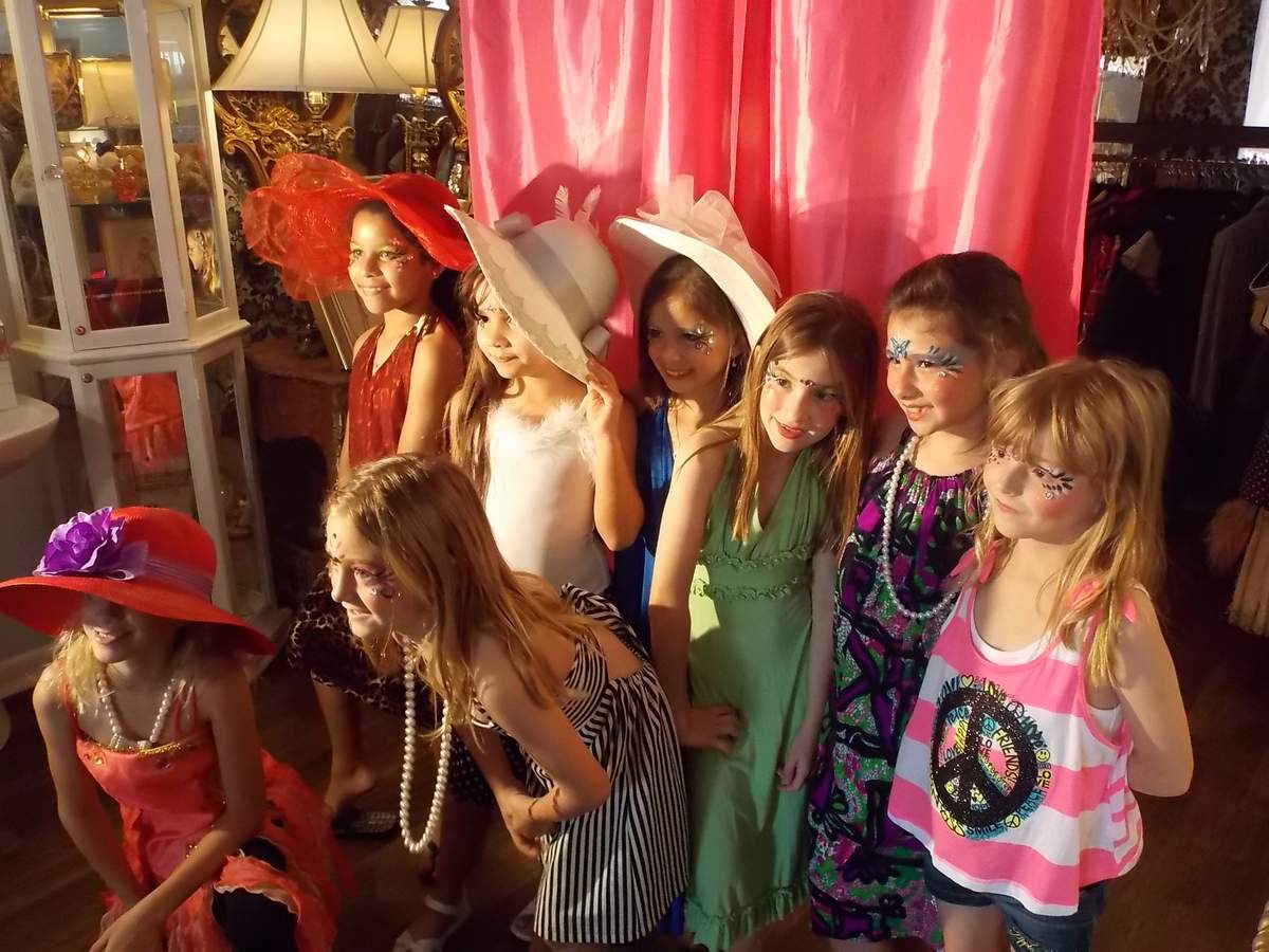 Runway Diva Party Birthday Party Ideas | Photo 4 of 23 | Catch My Party