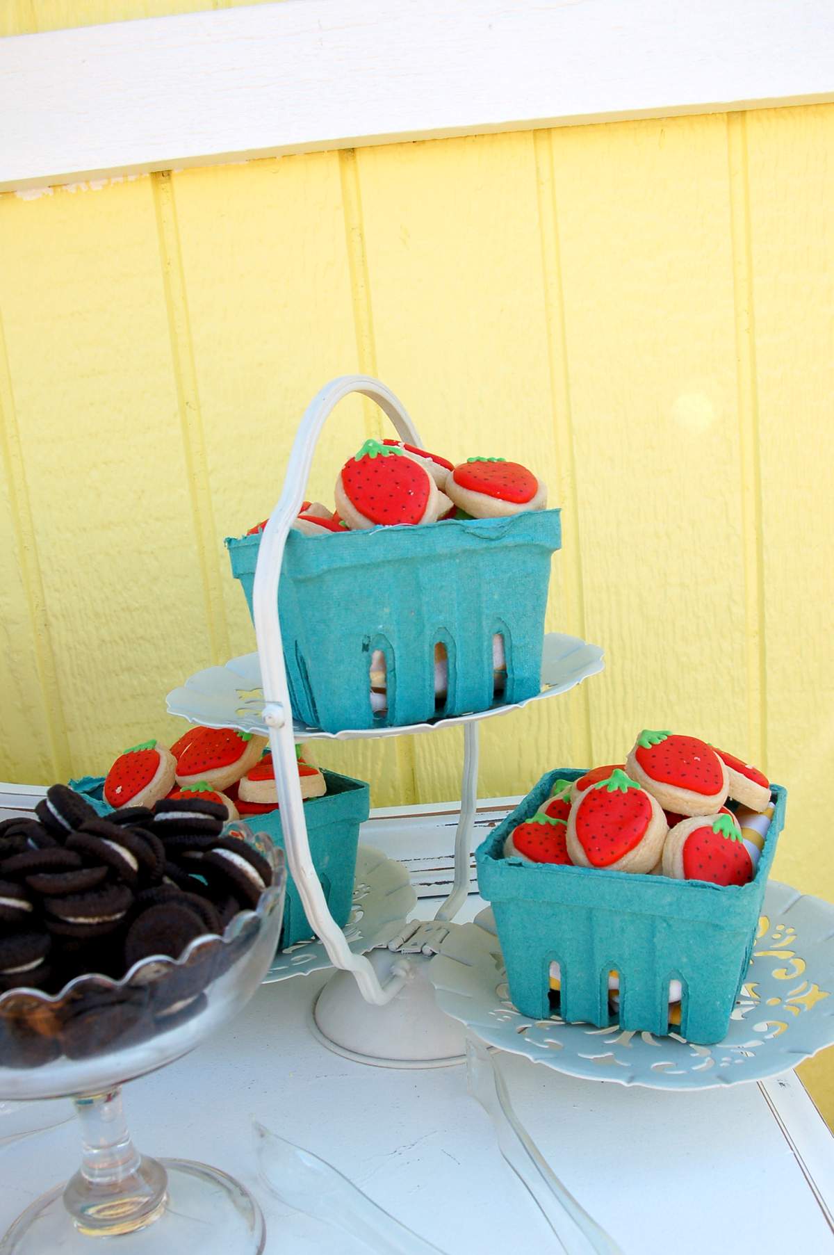 Miniature, Little, Tiny playhouse Birthday Party Ideas | Photo 4 of 52 ...