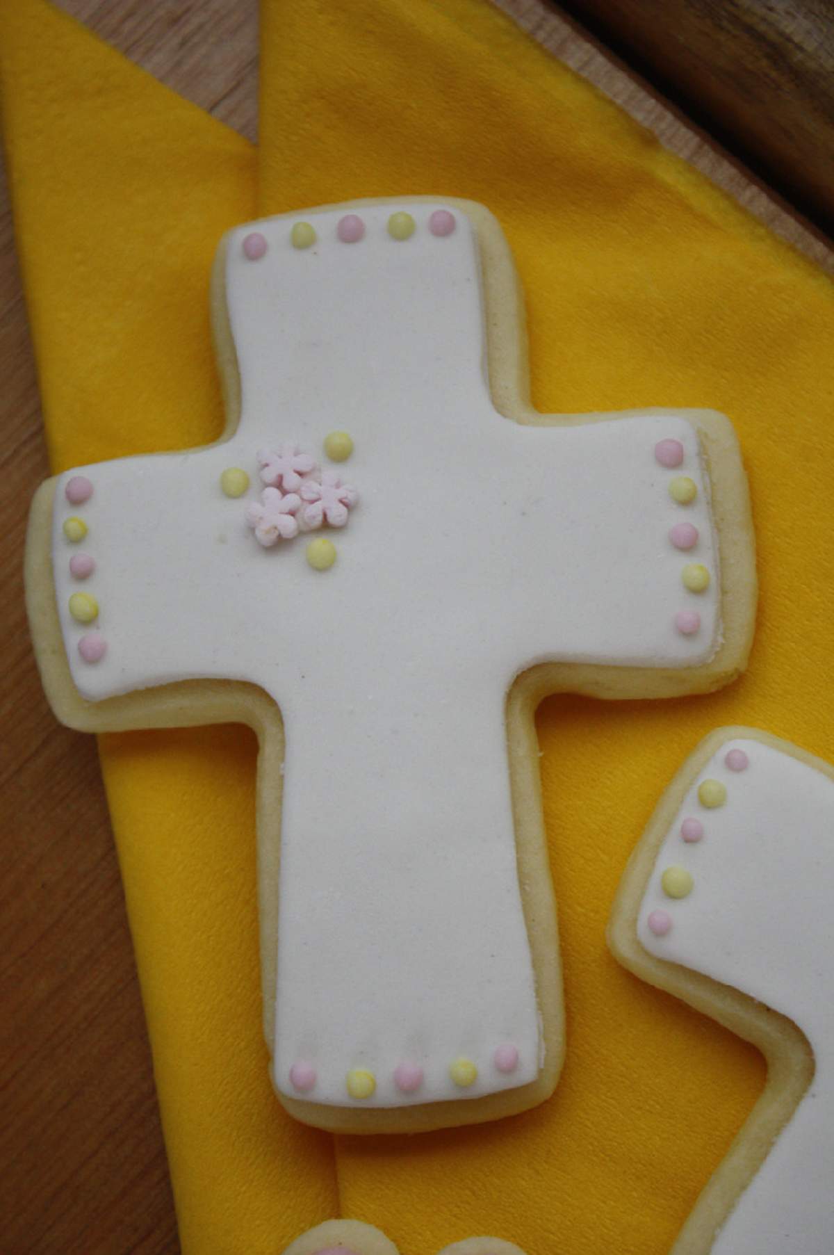 Pink and Yellow Flowers First Communion Party Ideas | Photo 10 of 18 ...